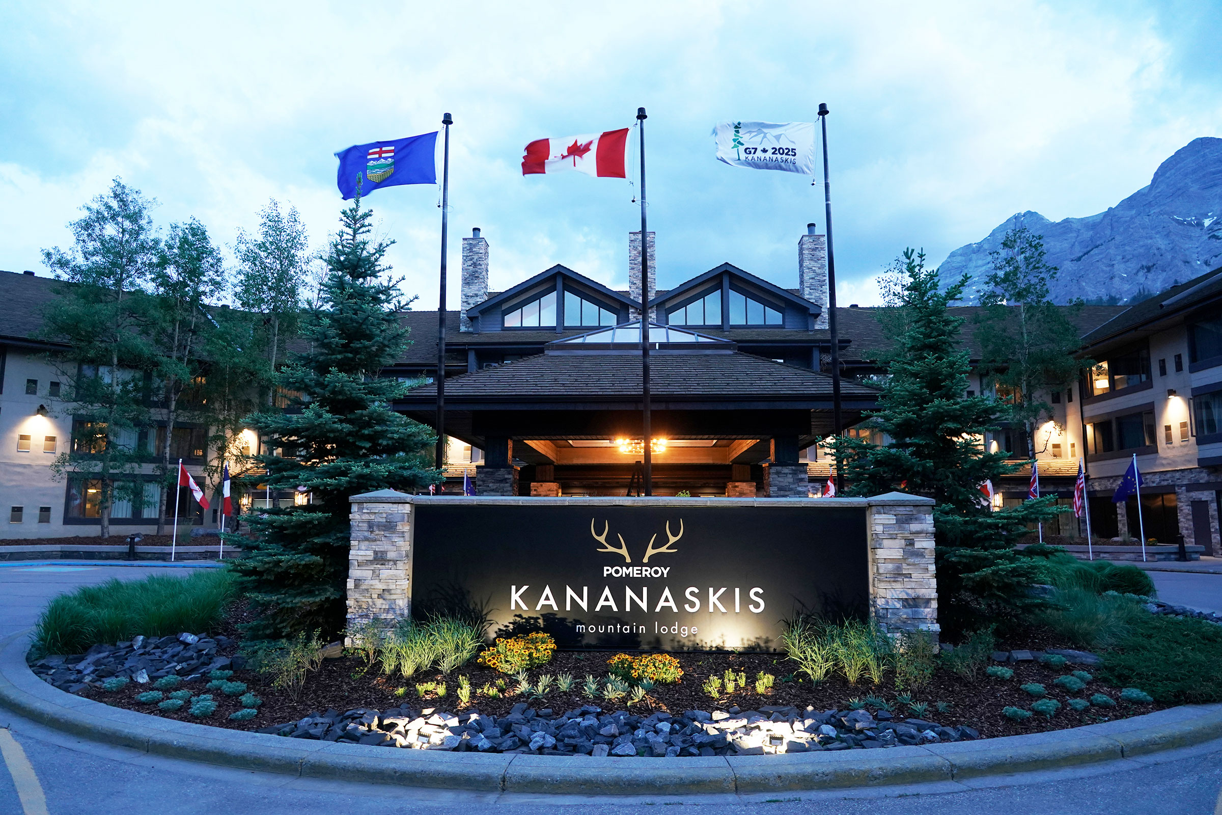 23 Years Later, a Mountain Legacy Grows - https://explorekananaskis.com ...